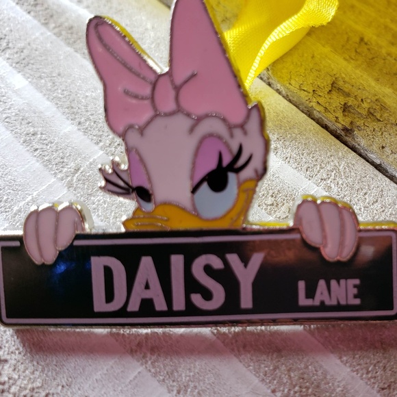 Disney | Jewelry | 425 Disney Classic Characters Street Sign New | Poshmark